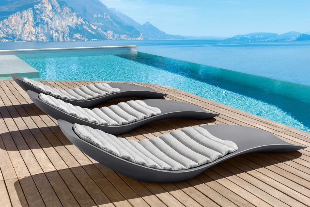 Sunbed in coloured polyethylene - Shop Online | Italy Dream Design
